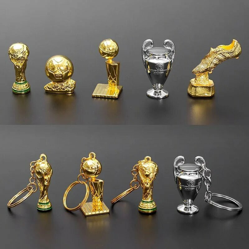 Мини-трофей Брелок Золотой вратарь Подарок болельщикам 3см