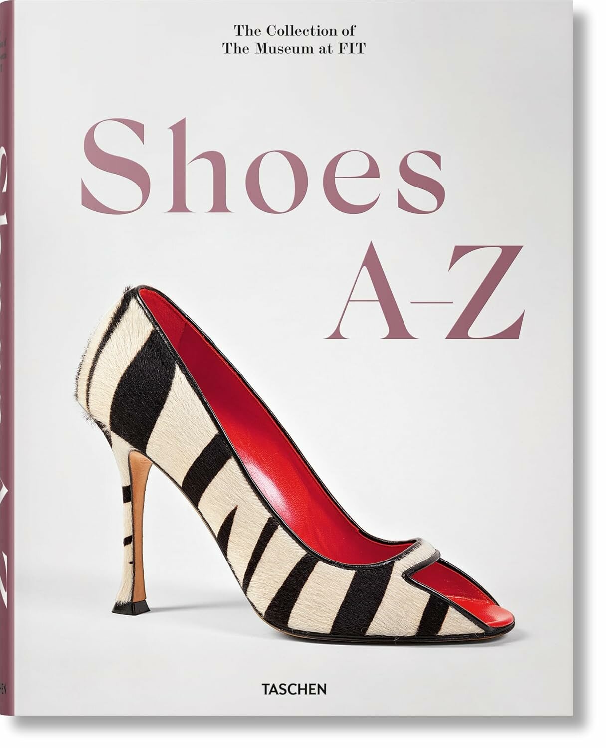 Shoes A-Z: The Collection of the Museum at Fit / Guinness D. (книга на английском)