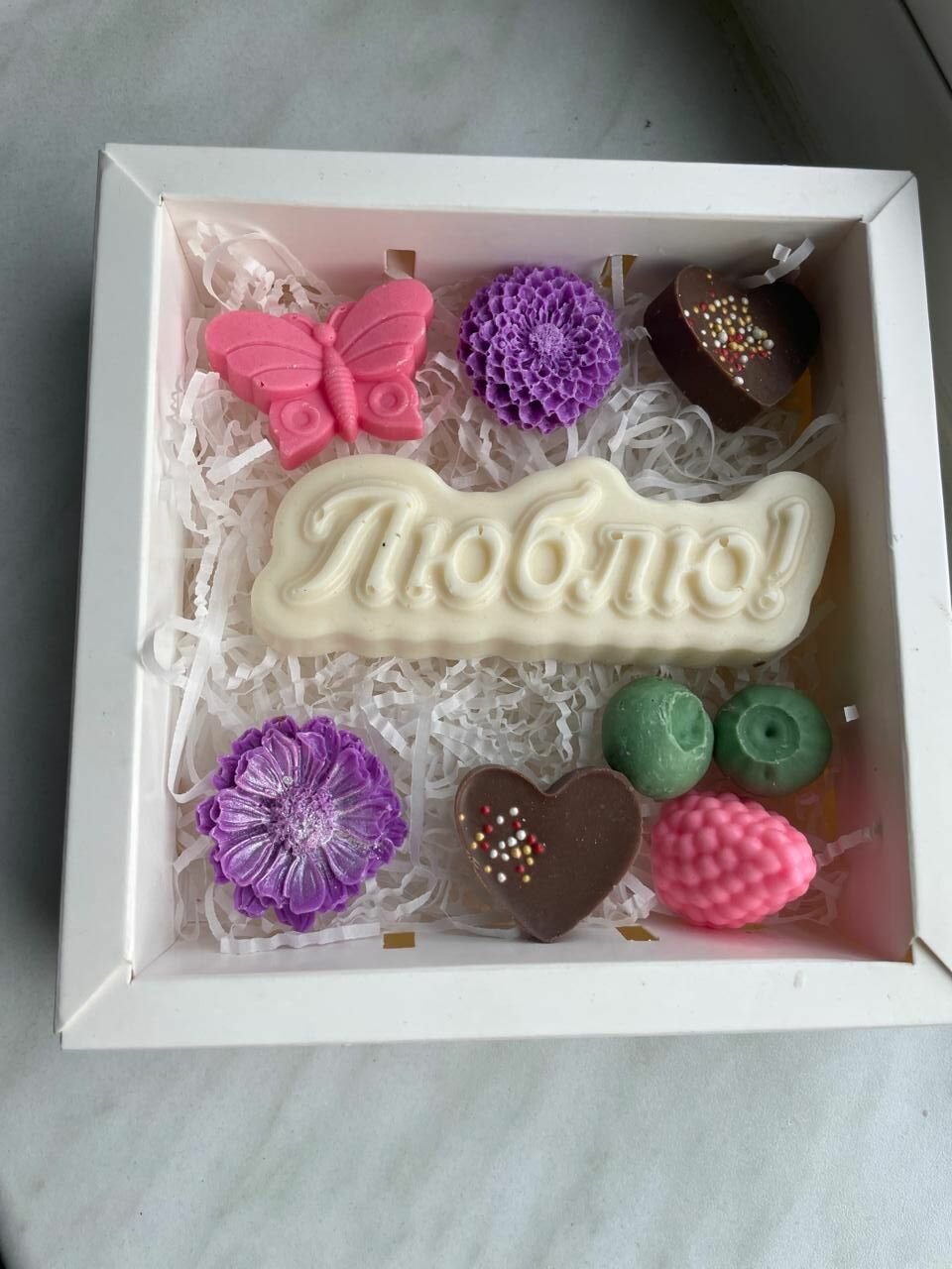 Подарочные конфеты сладкий подарок "Люблю" набор конфет от ShokoTrend, ванильный вкус, 90 гр