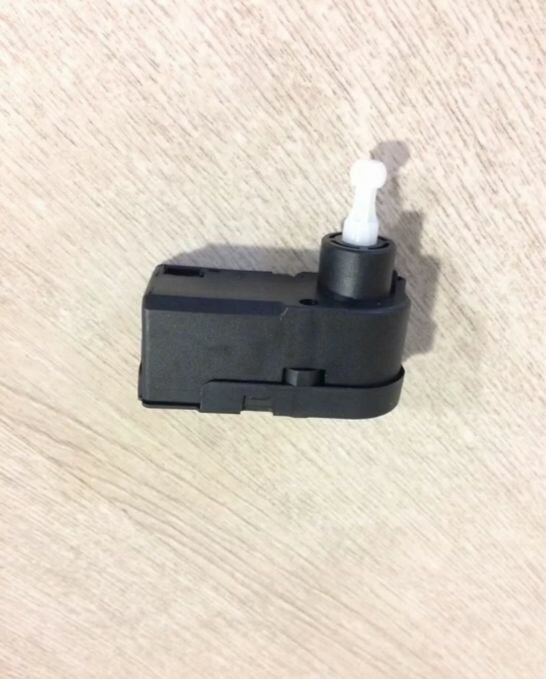 Моторчик корректора фары VAG Audi Volkswagen Seat Skoda