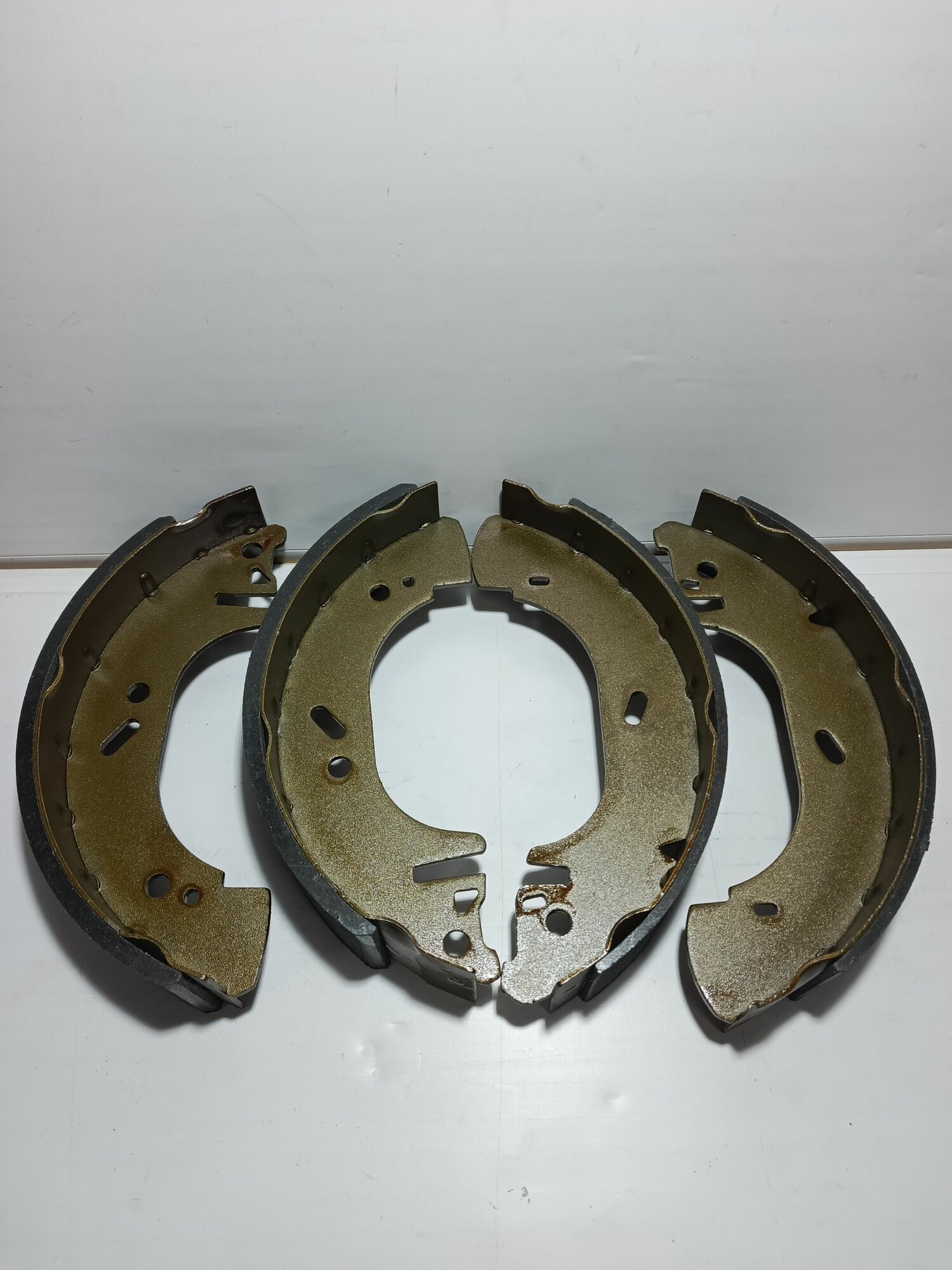 Колодки задние барабанные JAC Sollers Atlant [1.9 16V 6 MT фургон Turbo дизель ] 3502010R001BF180