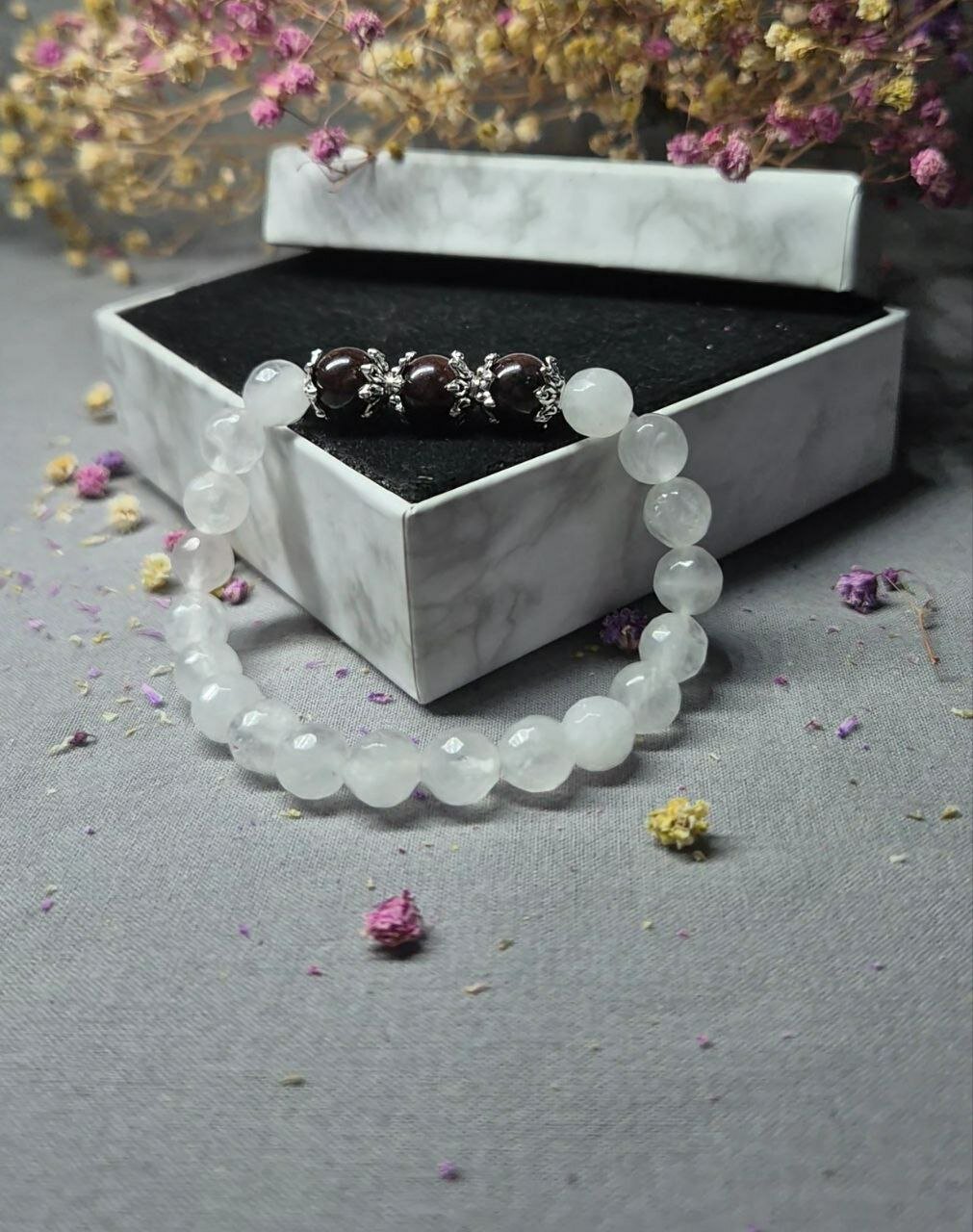 Плетеный браслет, гранат