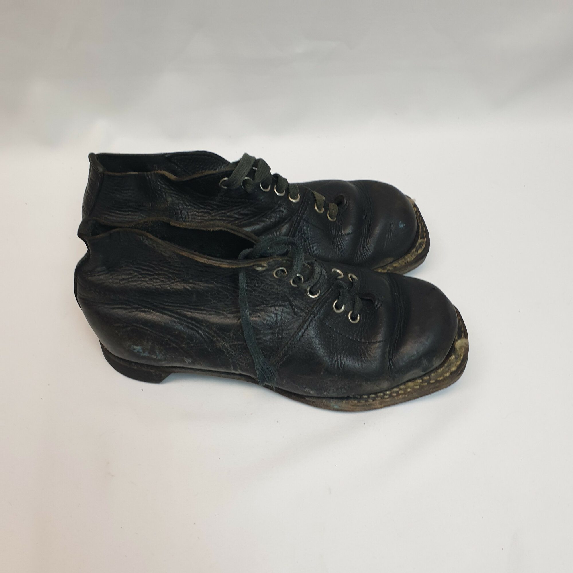 Ботинки для коньков, размер 25 см, кожа, есть дефекты, Винтаж СССР