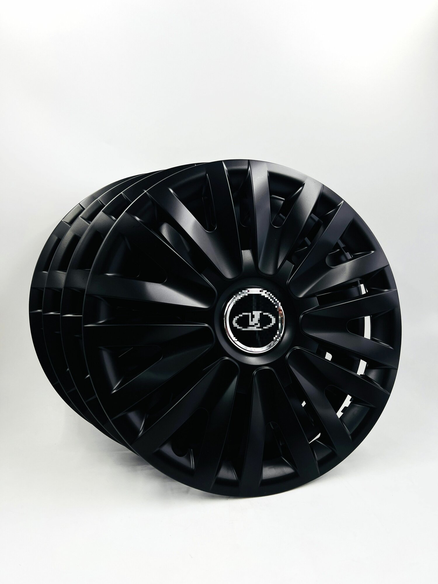 Колпаки на колеса гибкие черные с эмблемой R15 4 шт