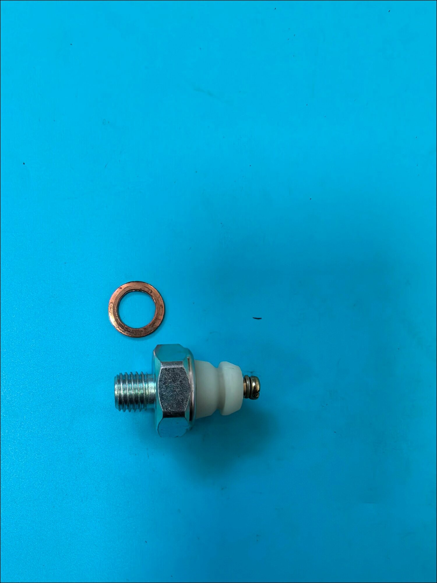 Датчик давления масла 1625420017 для Ssangyong MB100 ISTANA