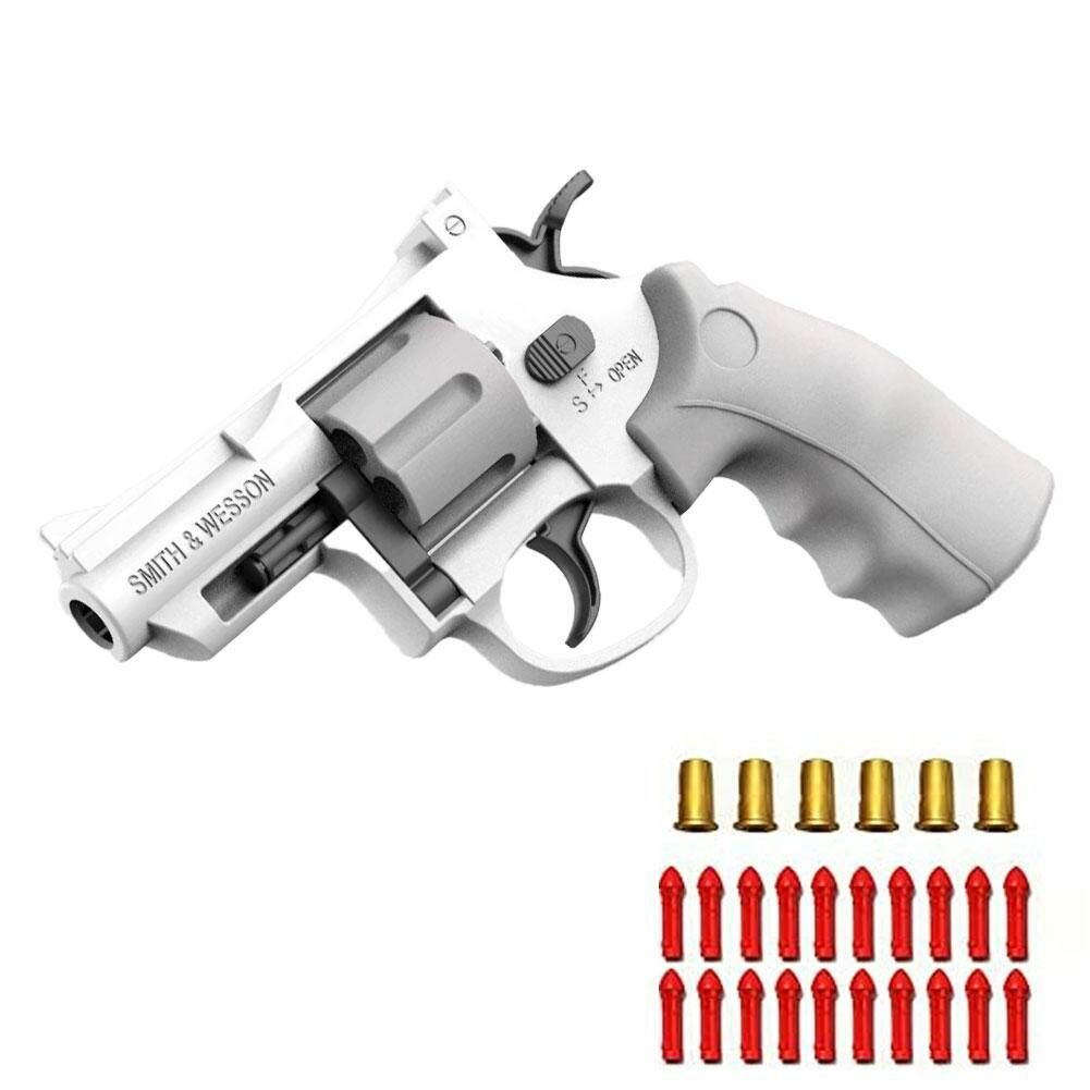 Игрушечный пистолет для мальчика