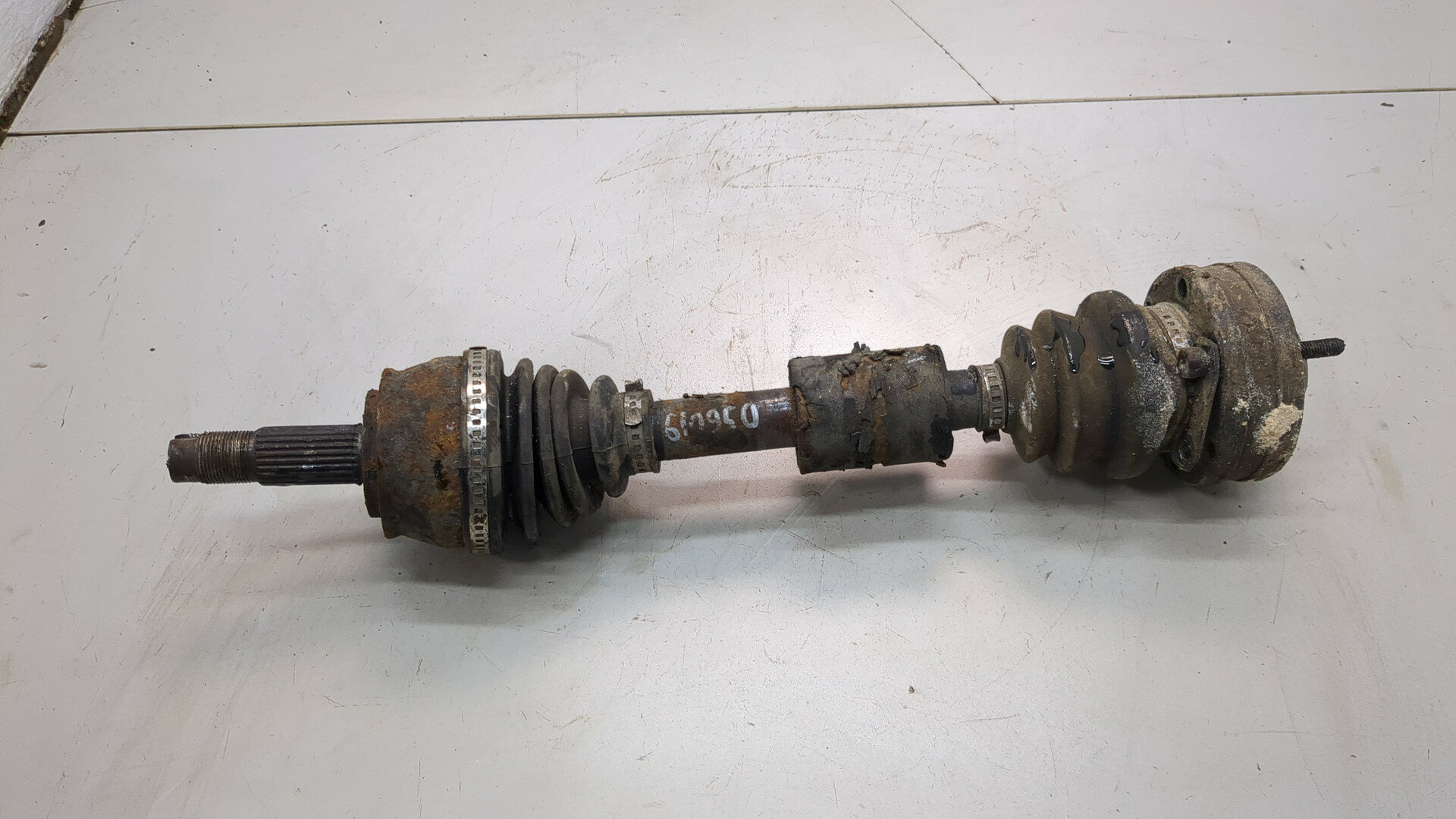 Полуось (вал, шрус) левая передняя Alfa Romeo 156 Б/У