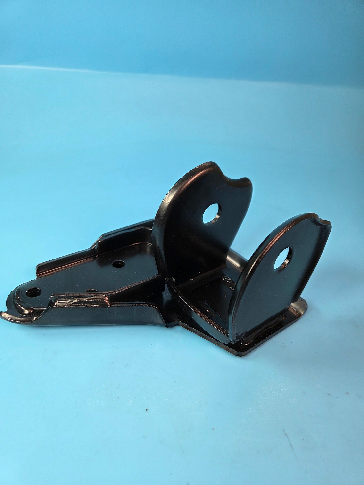 Кронштейн крепления опоры двигателя UZ-DW 96565728 Daewoo matiz/spark