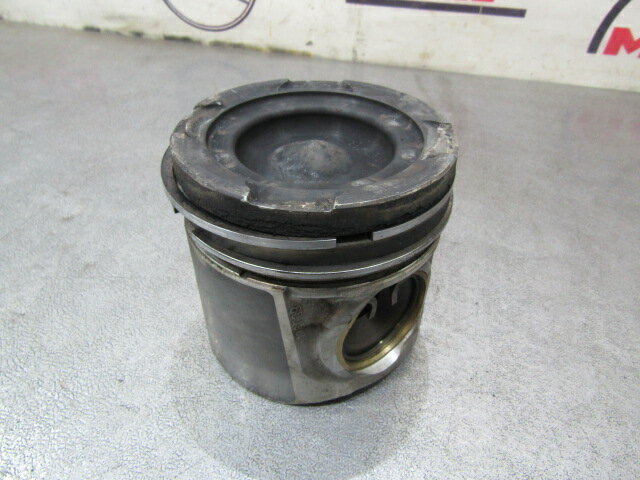 Поршень двигателя D2066 MAN TGA, TGS, TGX