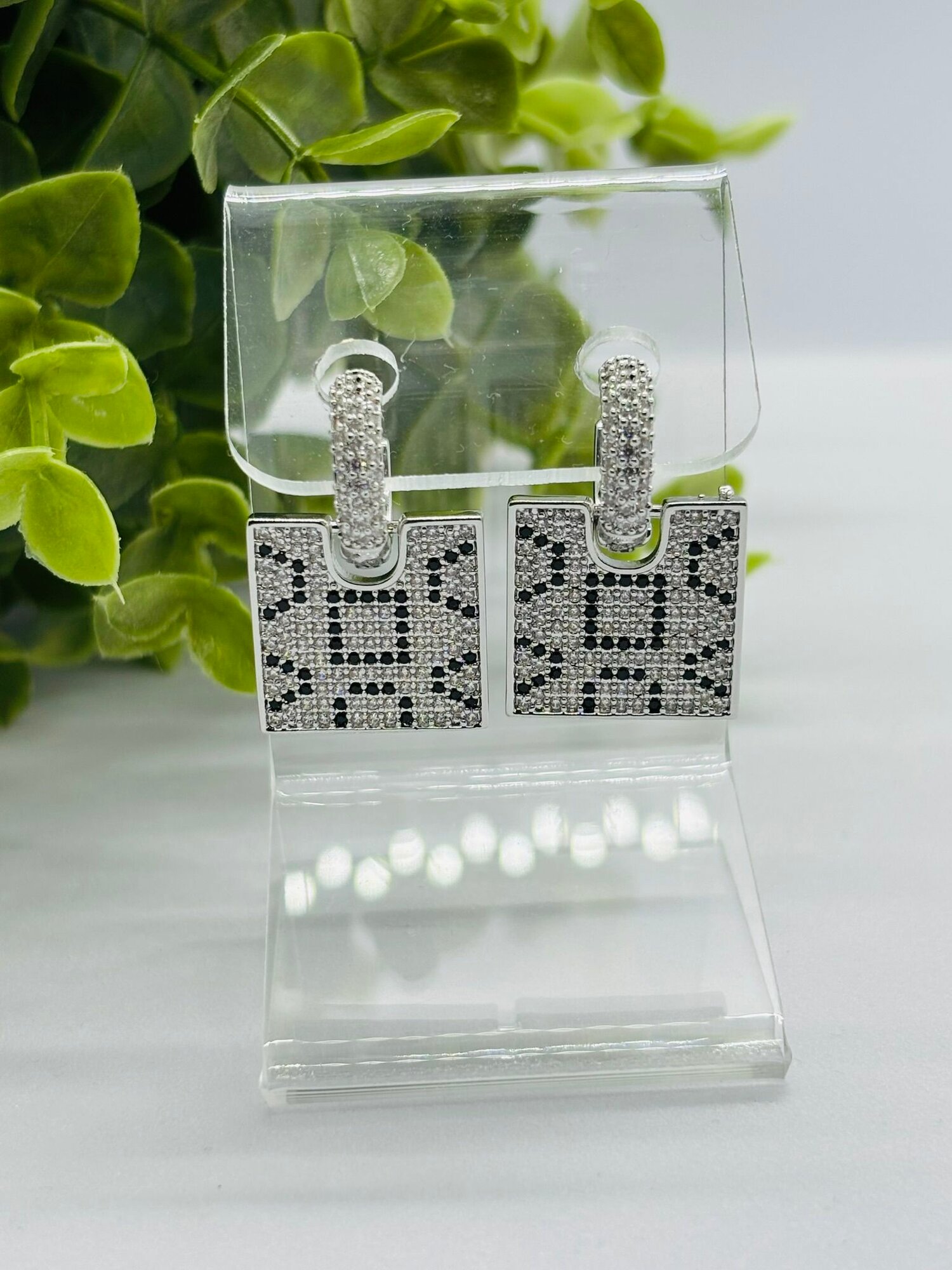 Серьги, искусственный камень