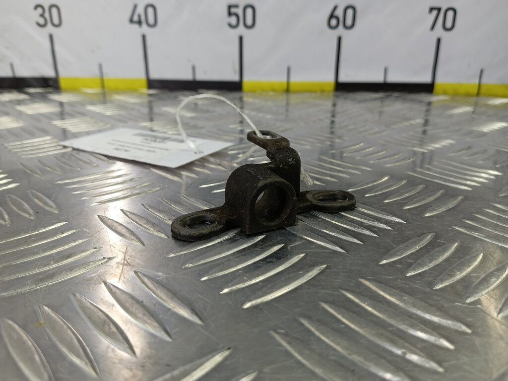 Кронштейн датчика коленвала Б/У для FORD Transit VII (2006—2014) 1680028