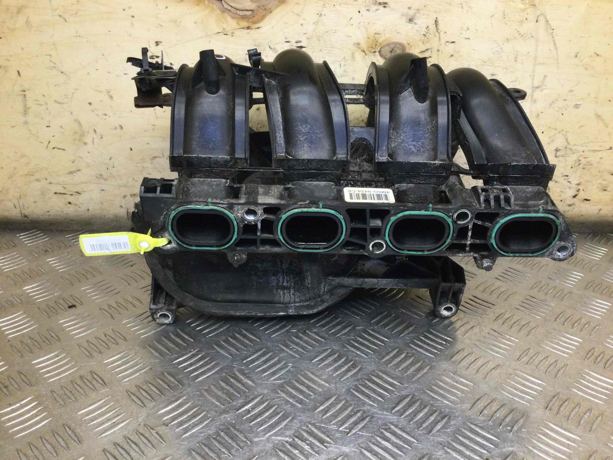 Б/У Коллектор впускной Ford Focus 2 поколение (2005-2008) 2007 г.