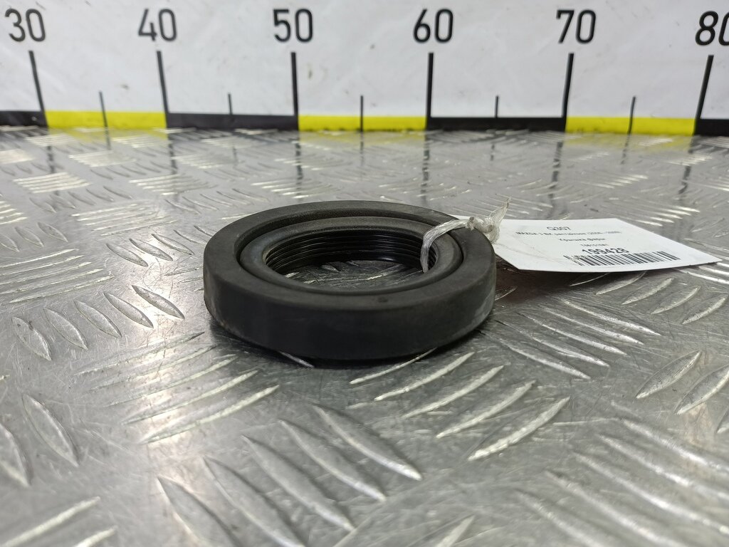 Крышка фары Б/У для MAZDA 3 BK рестайлинг (2006—2009) T061510A1