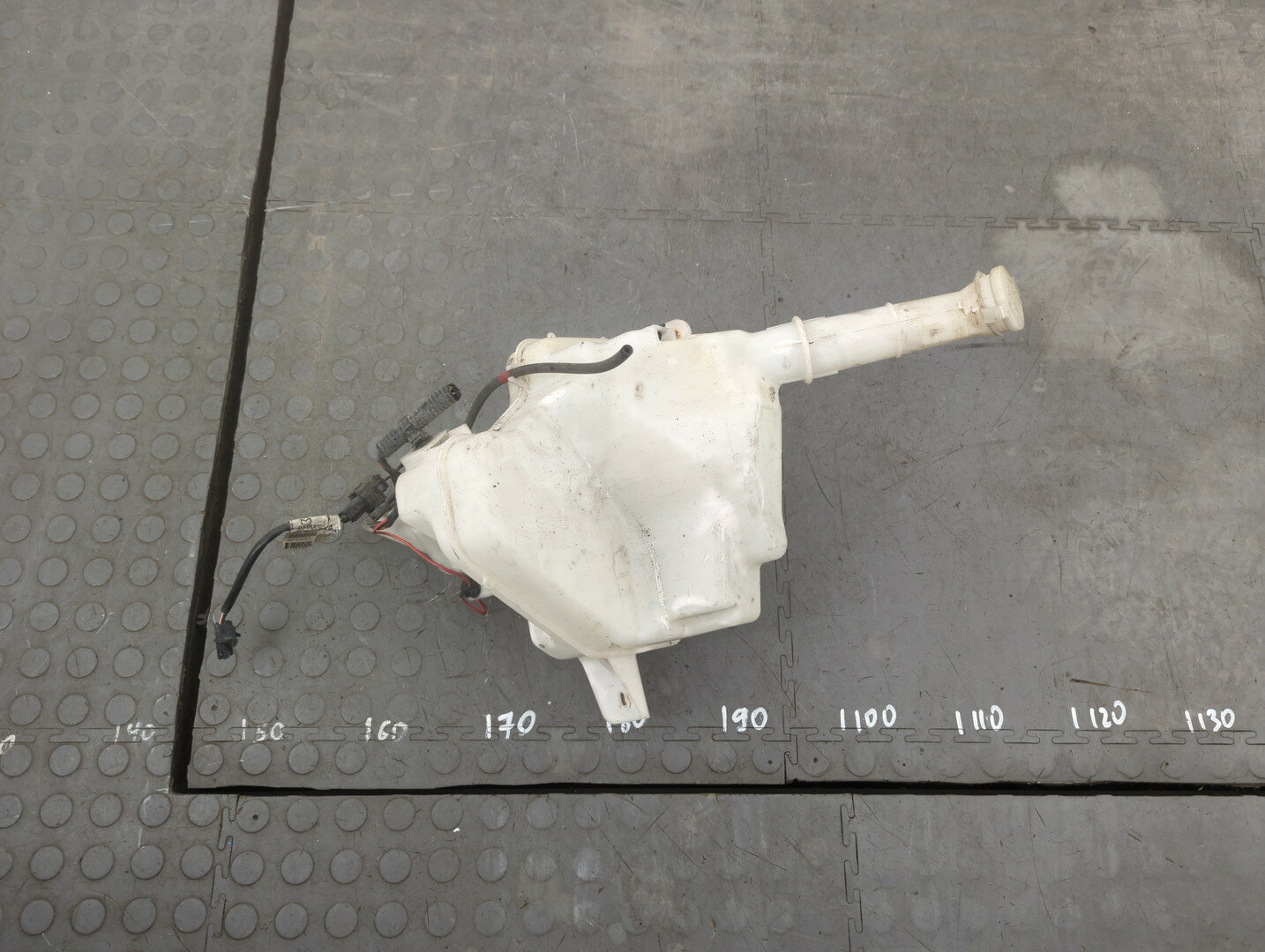 Бачок омывателя Mazda 6 USA Б/У