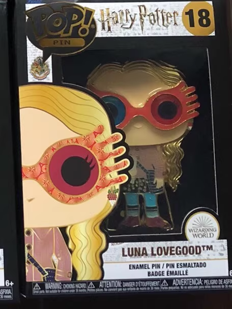 Знак Funko Pop! Pin Harry Potter Luna Lovegood (№18) — эксклюзив Wizarding World
