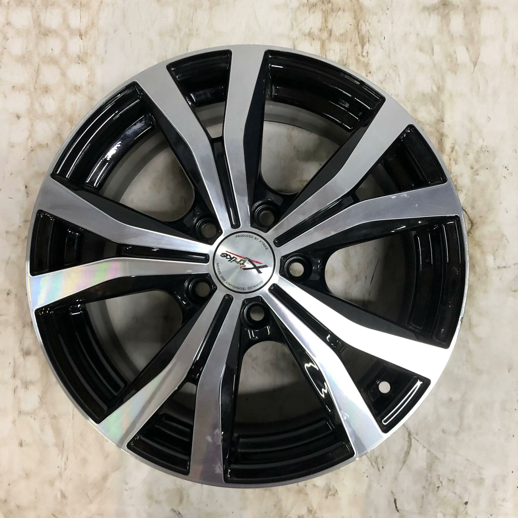 Колесные диски X-Trike 16x6.5 PCD 5x110 D65.1 ET37 (Реплика)