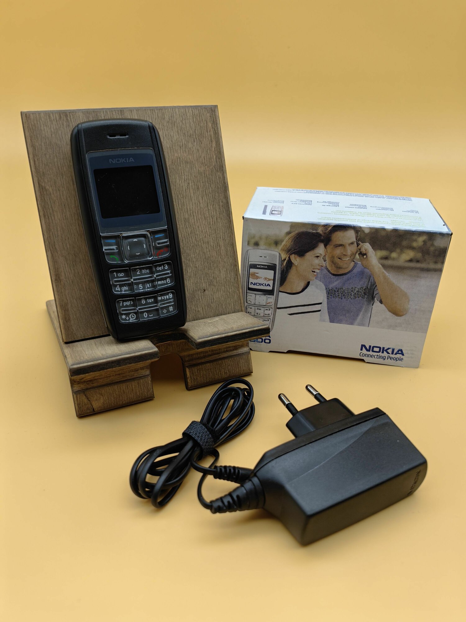 Мобильный кнопочный телефон Nokia 1600, Черный