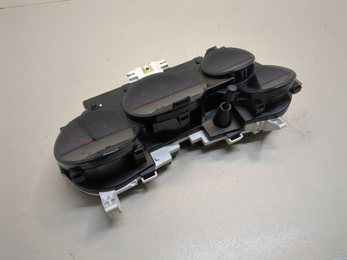 Приборная панель Pontiac Vibe 1 Б/У