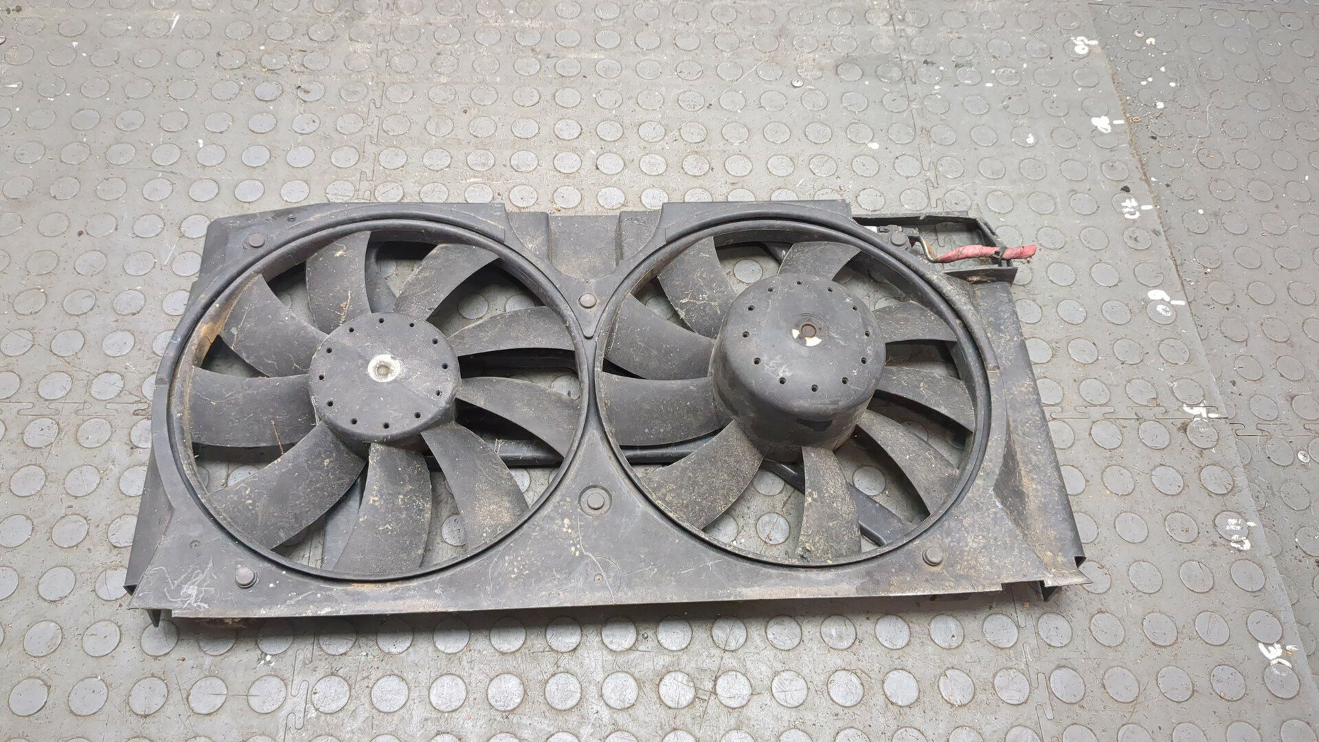 Вентилятор радиатора Mercedes E W210 Б/У