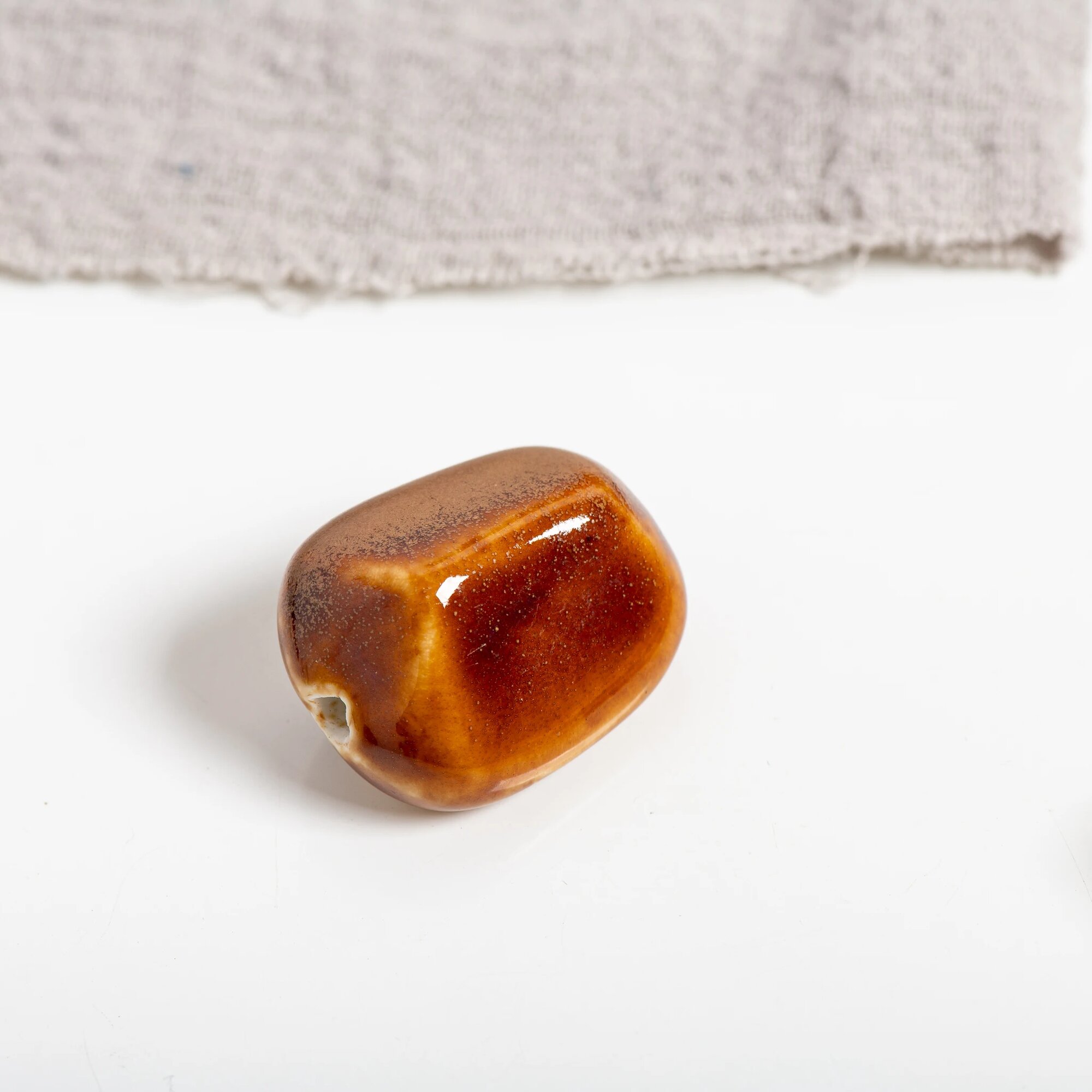 Коричневые керамические бусины с большим камнем для изготовления ювелирных изделий, бусины для рукоделия «сделай сам», для браслетов, ожерелий, серег, 1 шт. TCZ682