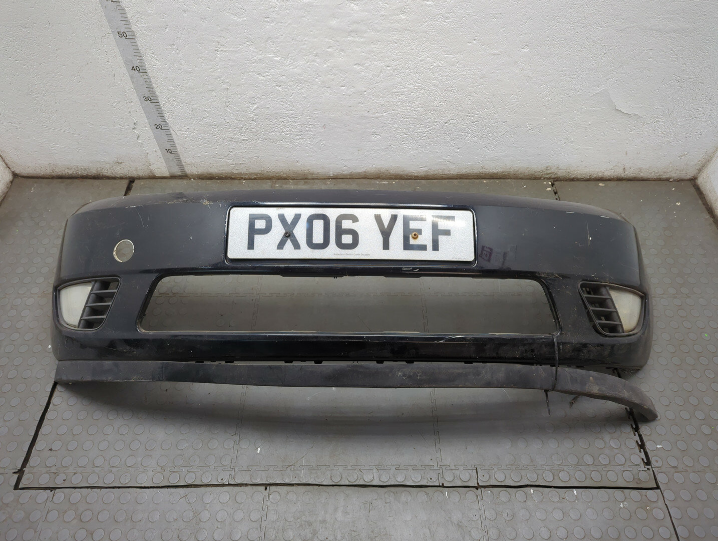 Бампер передний Ford Fiesta Б/У