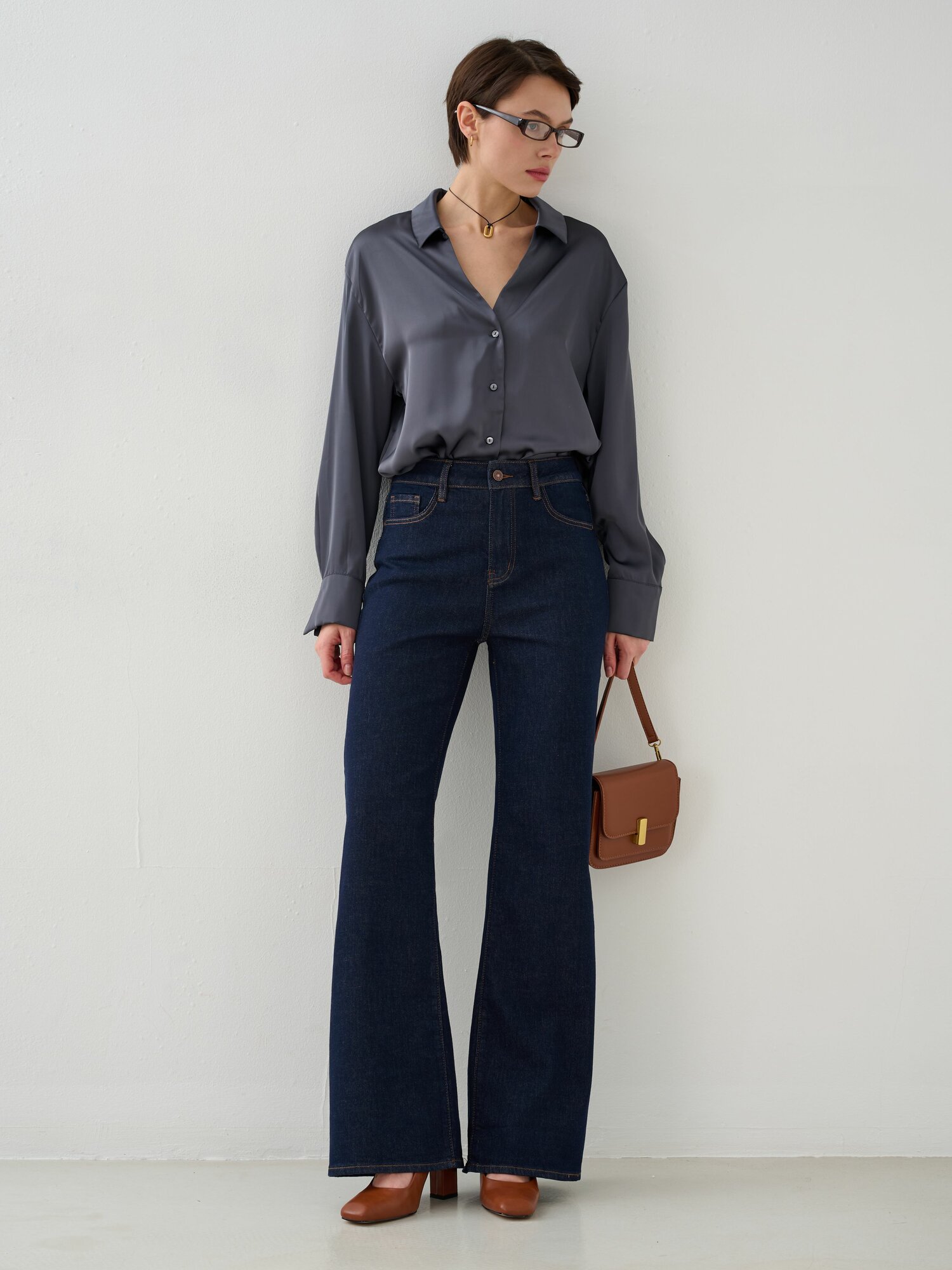 Джинсы клеш 