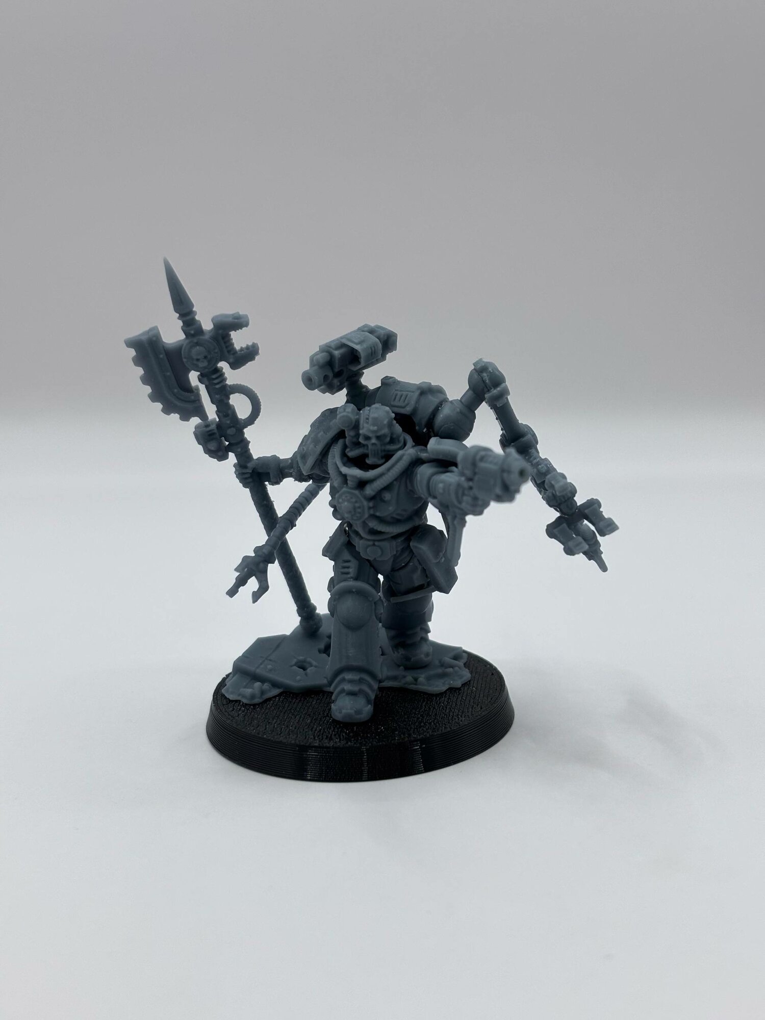 Миниатюра "Space Marines: Techmarine" Warhammer 40k