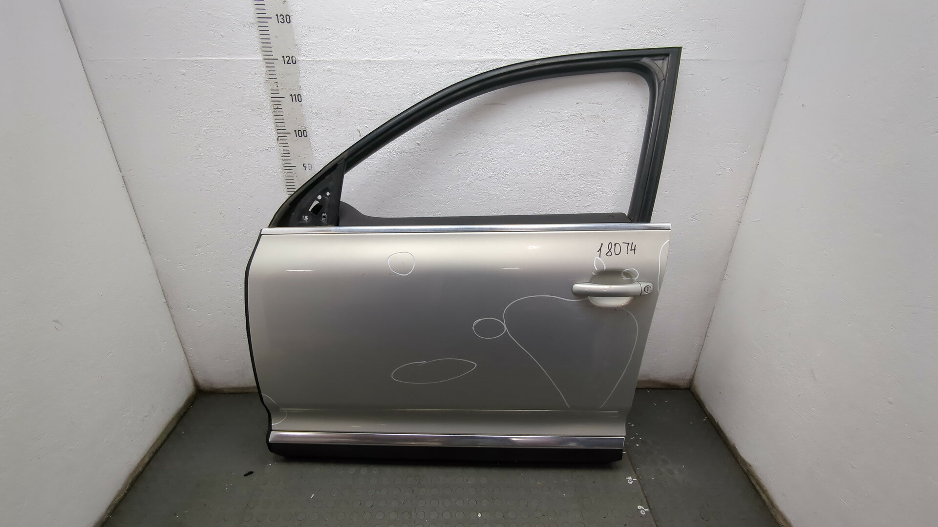 Дверь боковая (легковая) левая передняя Volkswagen Touareg Б/У