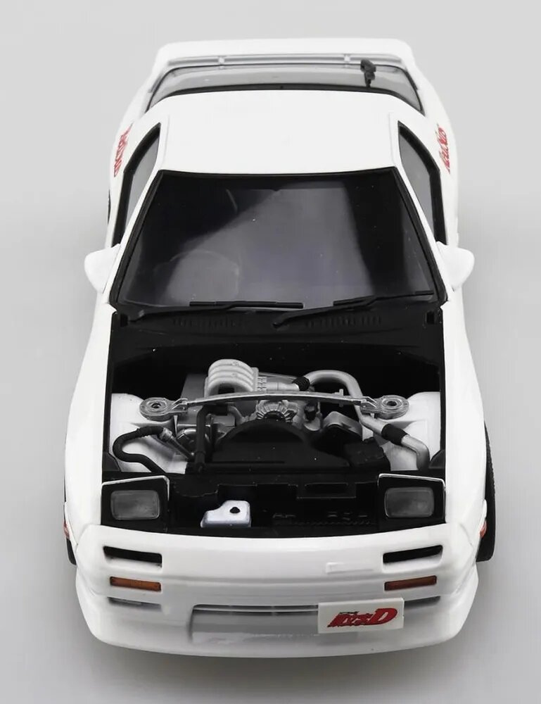 Сборная модель автомобиля Aoshima Mazda RX-7 FC3S 1/24 Initial D с двигателем 13B — фото 1