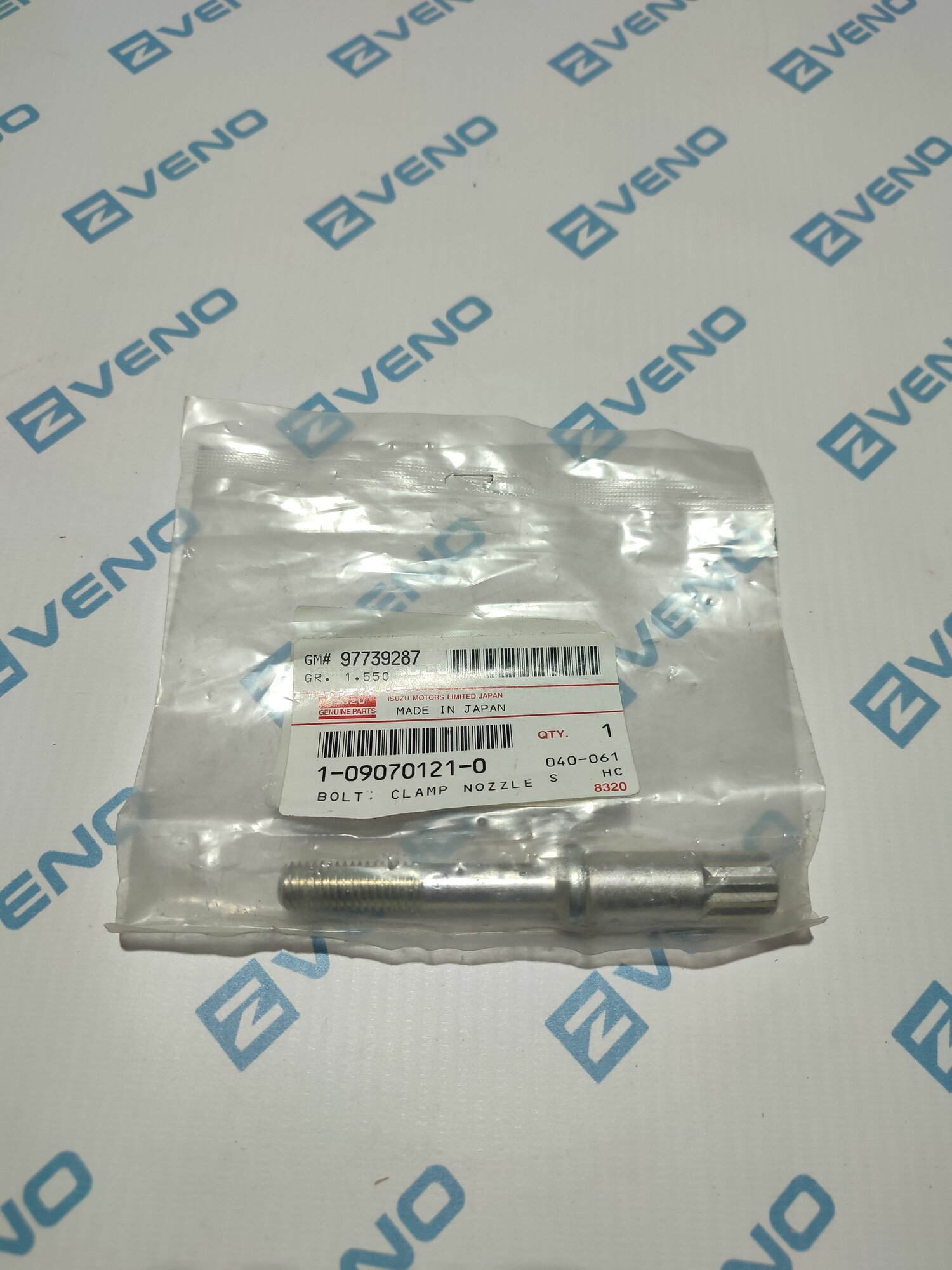 Болт крепления форсунки Isuzu 6WG1 1090701210 для экскаватора, 1 шт