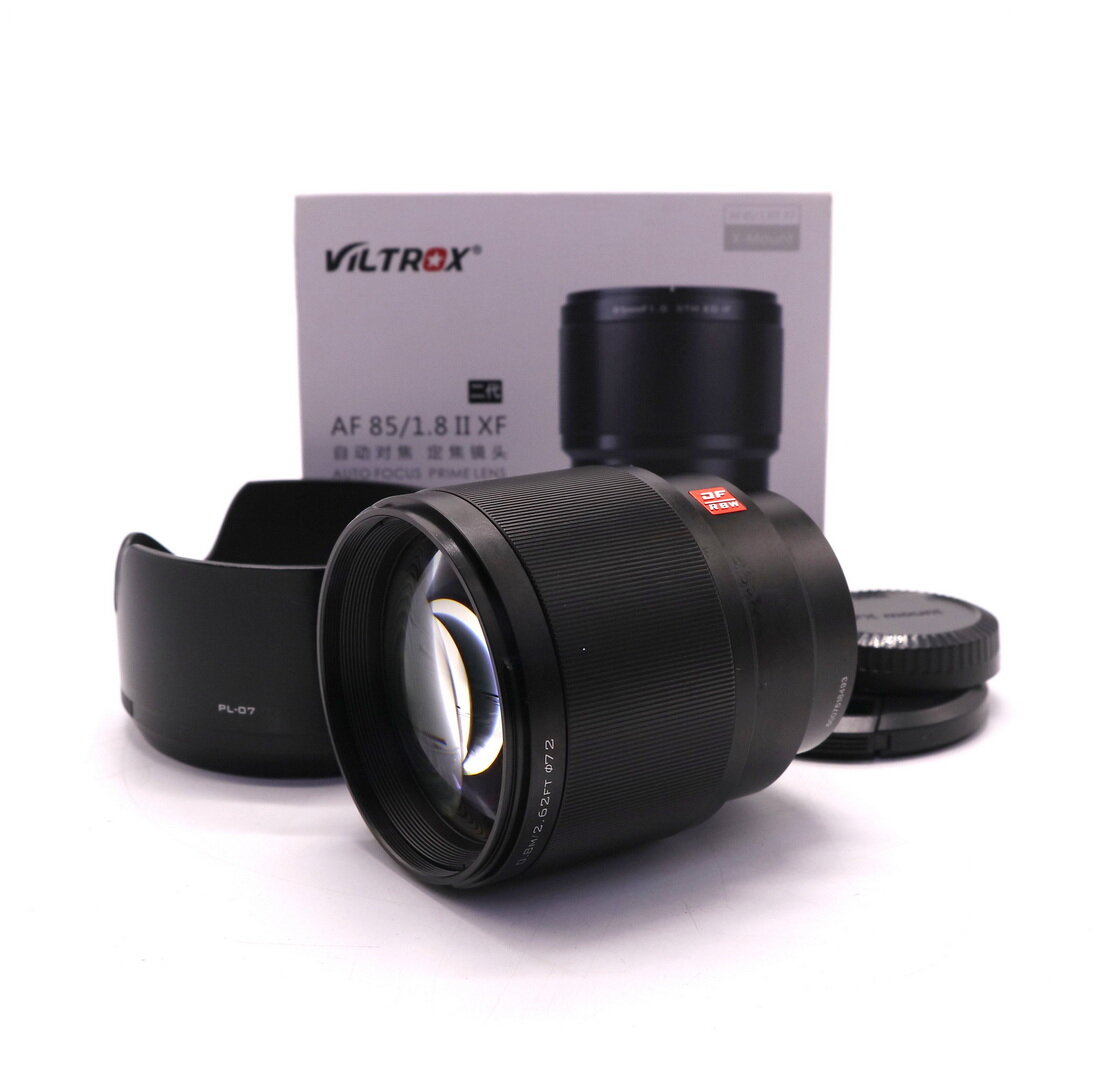 Объектив Viltrox AF 85mm f/1.8 II XF (для Fujifilm X) в упаковке