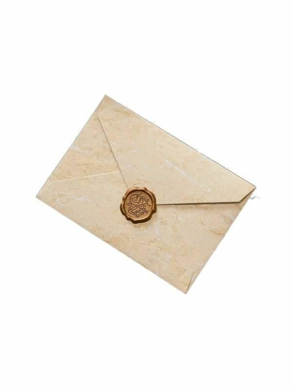 Позолоченный конверт с письмом