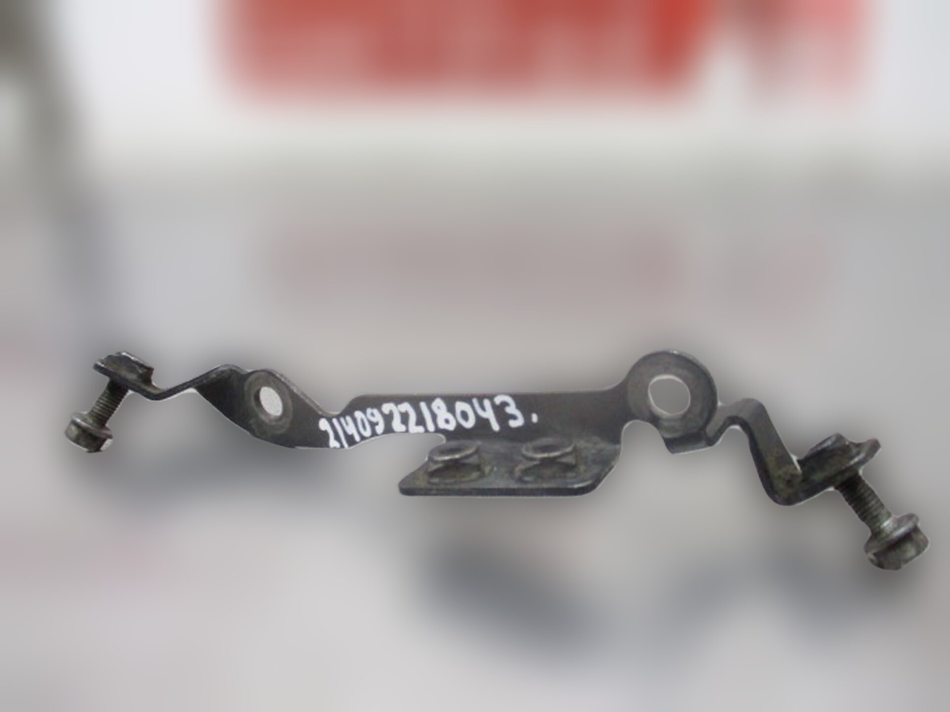 Кронштейн крепления трубки системы охлаждения двигателя DC12 Scania P, R, G