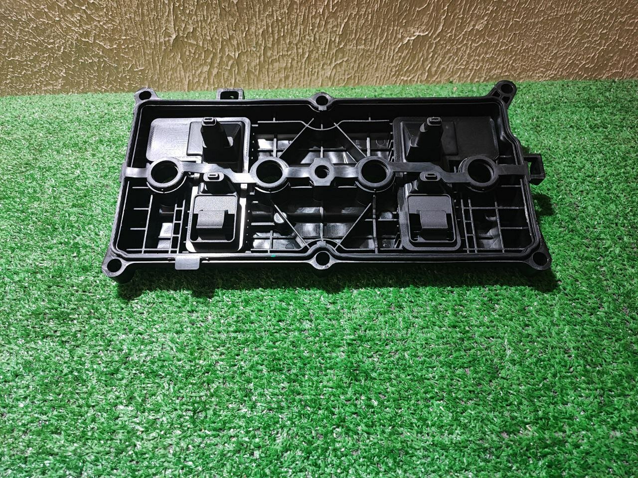 Клапанная крышка nissan MR20