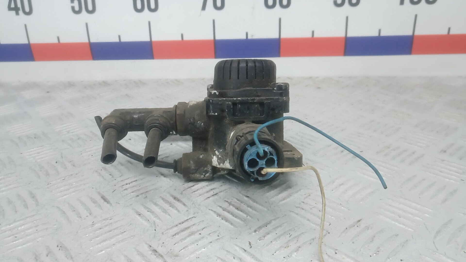 Клапан пневмоподвески MERCEDES BENZ ATEGO