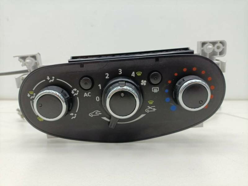 Блок управления отопителем Renault Sandero 2009-2014 кат.номер: 275101924R