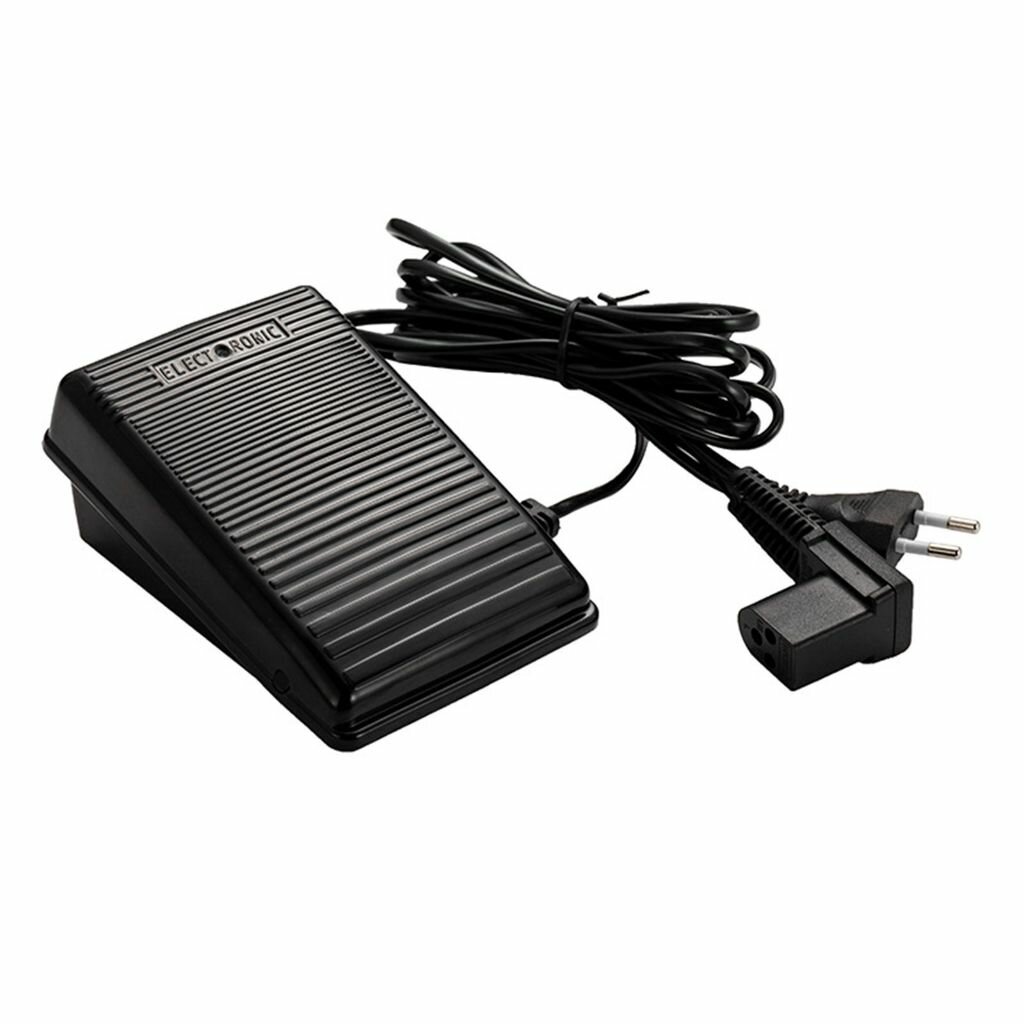 Ножная педаль швейной машины для плавного управления аксессуарами