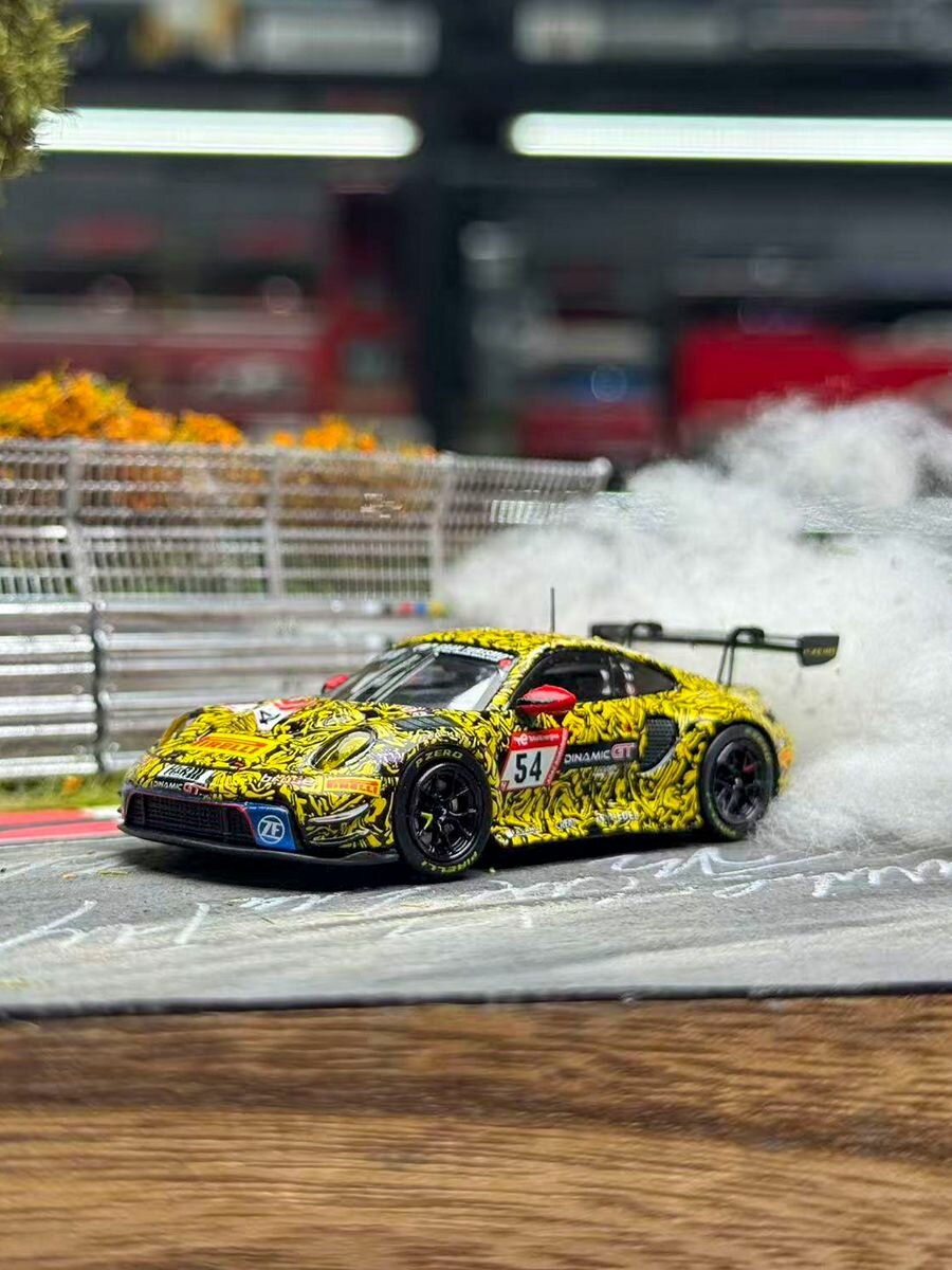 Машинка TW Tarmac Works 1:64 Porsche 911 GT3 R Nurburgring 24h 2023 #54
