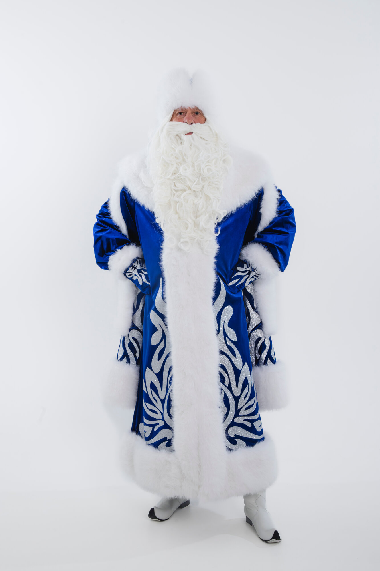 Костюм Деда Мороза "Уральский", бархат, белый мех, комплектность: шуба, шапка, варежки, мешок для подарков