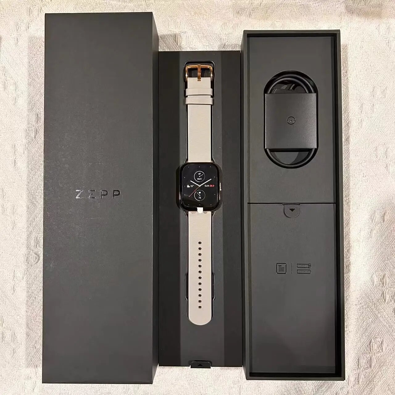 Amazfit Zepp E умные часы