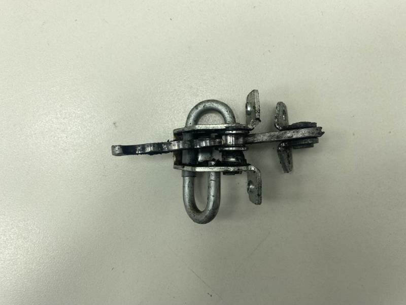 Ограничитель двери Fiat Albea 2002-2012