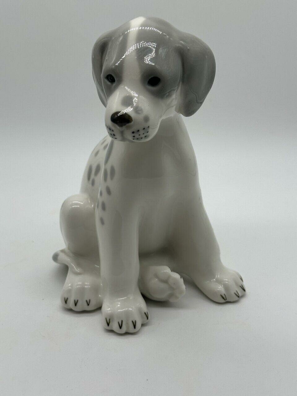 Статуэтка Лфз Собачка фарфор ссср 1970 годы винтаж