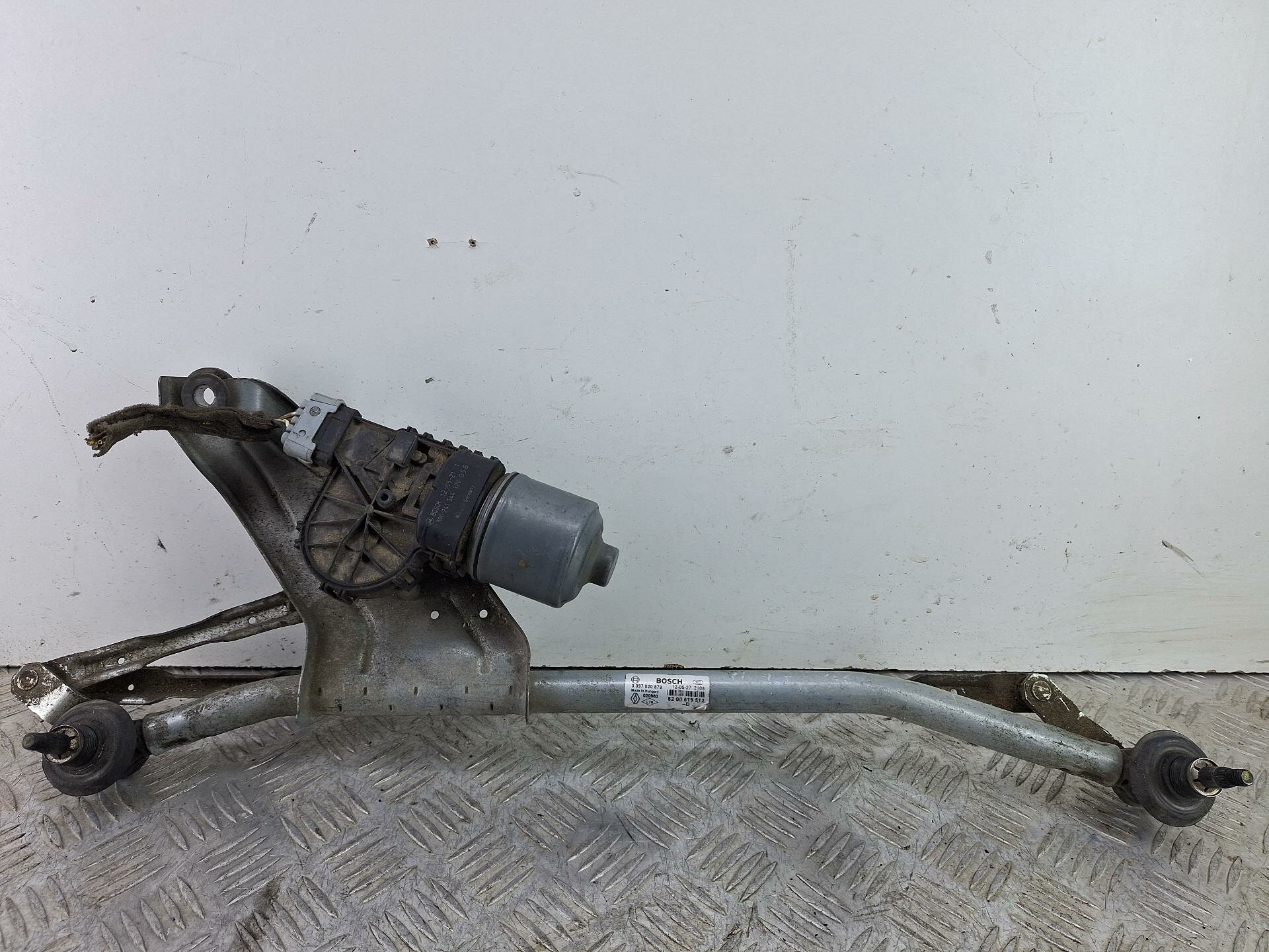 Трапеция стеклоочистителя Renault Duster (2010 - 2015) 8200619512
