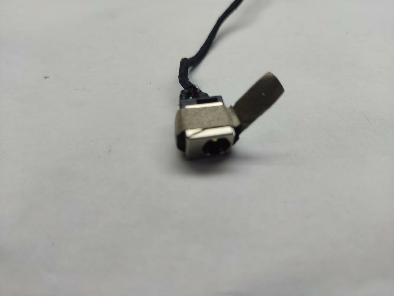 Разъем питания на кабеле для Asus X550