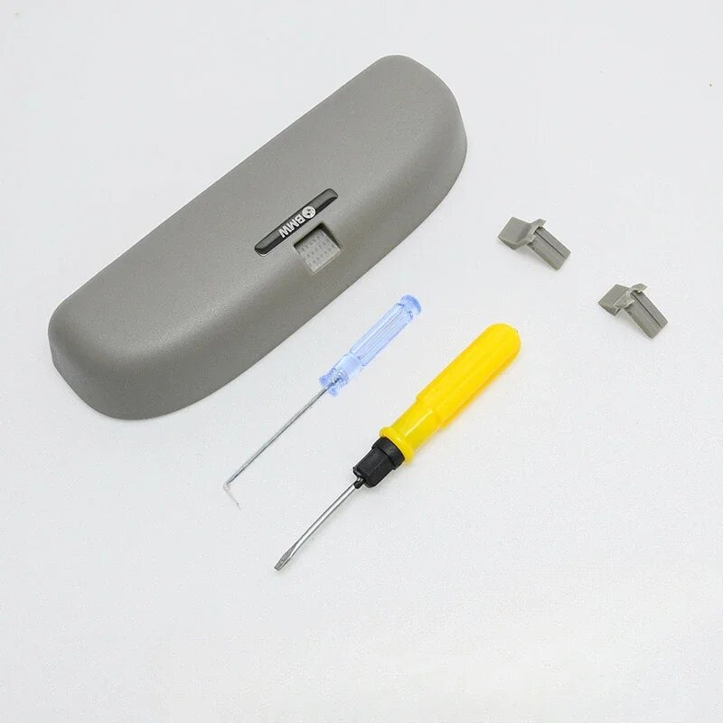 Автомобильный держатель для солнцезащитных очков, коробка для солнцезащитных очков, чехол для очков для BMW X1 X3 F25 X5 G05 F48 F10 F11 F20 I3 2013-2024, аксессуары серый