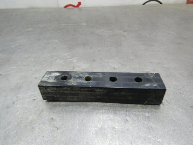 Проставка кронштейна топливного бака Scania 6-series