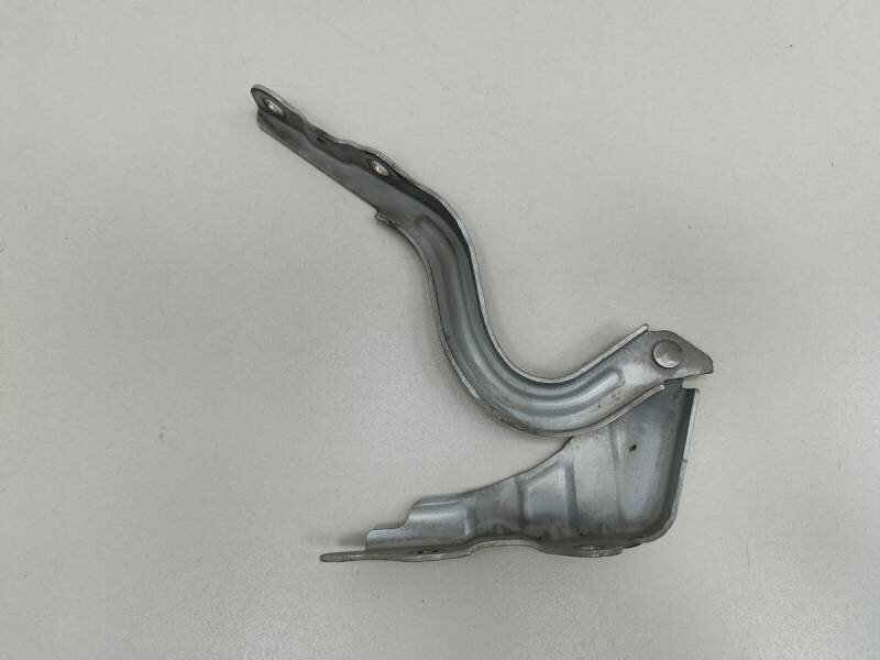 Петля капота правая Kia Ceed JD 2012-2018 кат.номер: 79120A2000