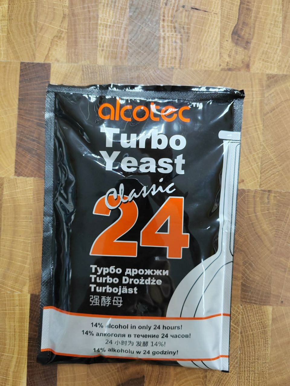 Спиртовые Дрожжи Alcotec "Turbo Yeast Classic 24", 175 гр. 1 шт.