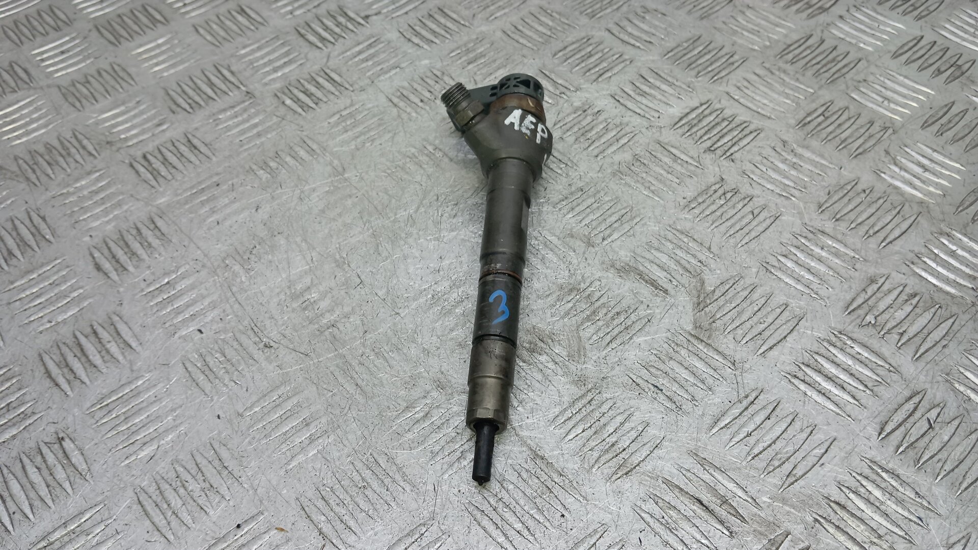 Форсунка дизельная VOLKSWAGEN PASSAT CC, Номер 0445110369, 03L130277J, 03L130855CX