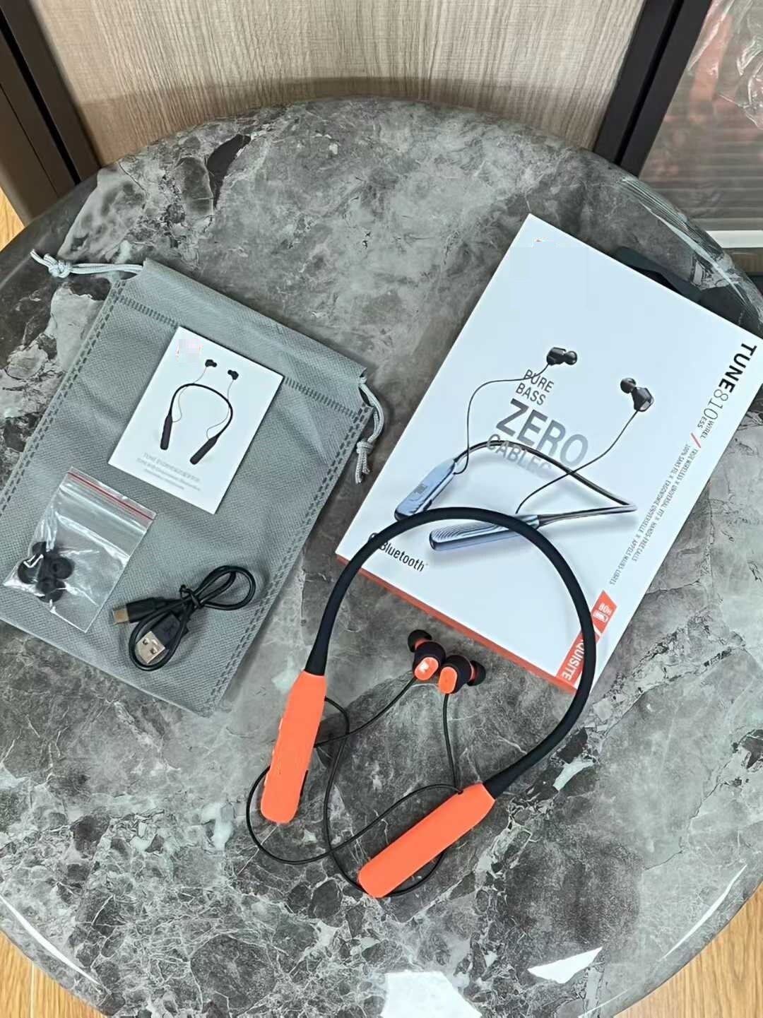 KLQ Наушники Bluetooth5.0 Tune810 Магнитный микрофон Спортивный воротник Беспроводная игра